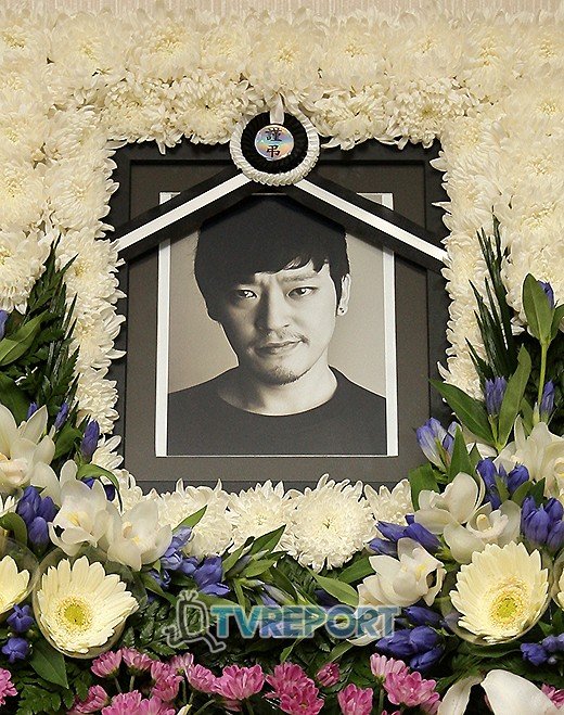 승규 사망, 김민수 이언 등 연예계 '오토바이 잔혹사' 다시금 거론 : 네이트 연예