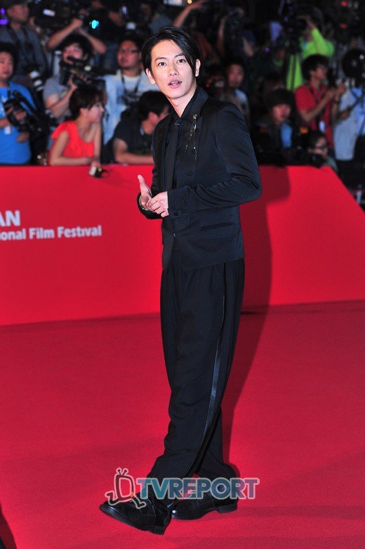 [T포토 l 사토 타케루] '턱시도도 힙합느낌으로~'(BIFF 17th) : 네이트 연예