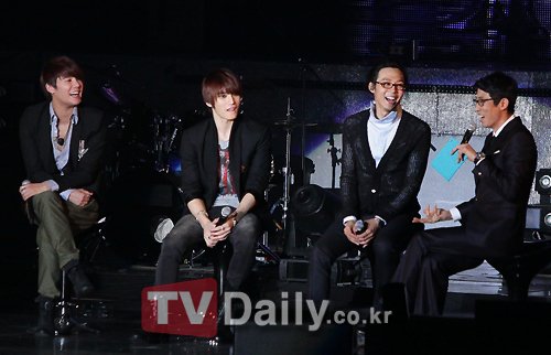 [TD포토] JYJ 'CF패러디, 요즘 가수가 커피라면 우린 TOP 이야' : 네이트 연예