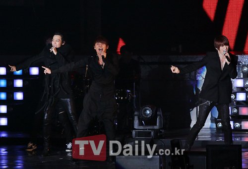 [TD포토] JYJ '우리 곡은 양주같이 고급스러워' : 네이트 연예