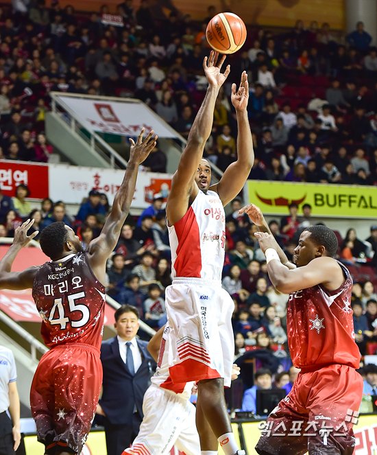 SK, 연장 끝 KGC 홈 16연승 저지…시즌 첫 연승 : 네이트 스포츠