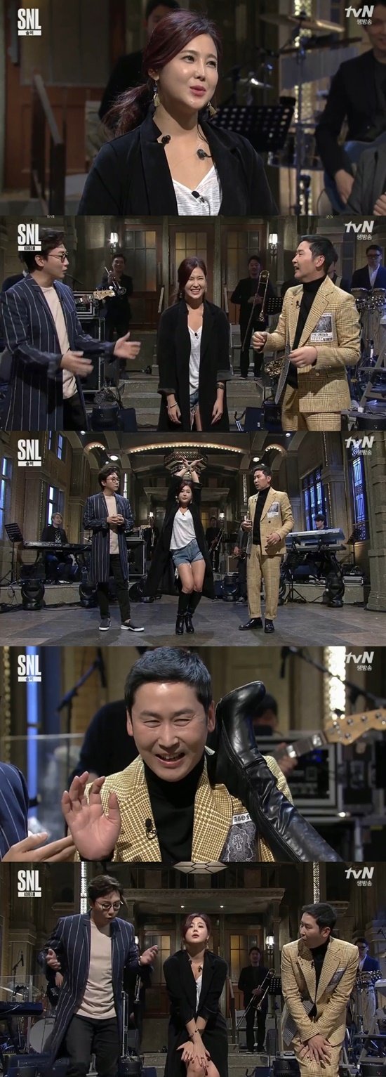 'SNL8' 솔비, 최순실 게이트 언급 "온 우주의 기운을 모은다" : 네이트 연예