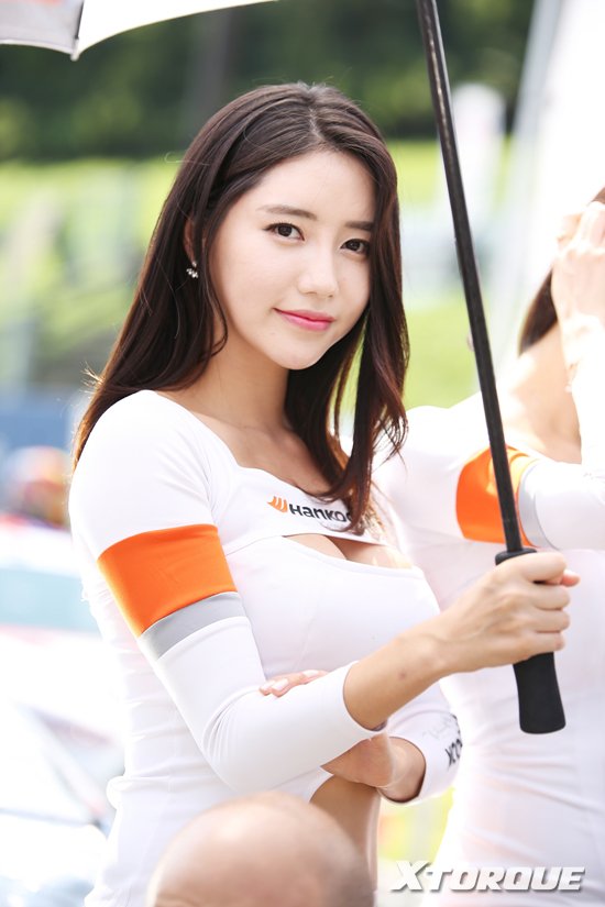 (CJ슈퍼레이스) 레이싱모델 임솔아 '백만불짜리 미소'[포토] : 네이트 스포츠