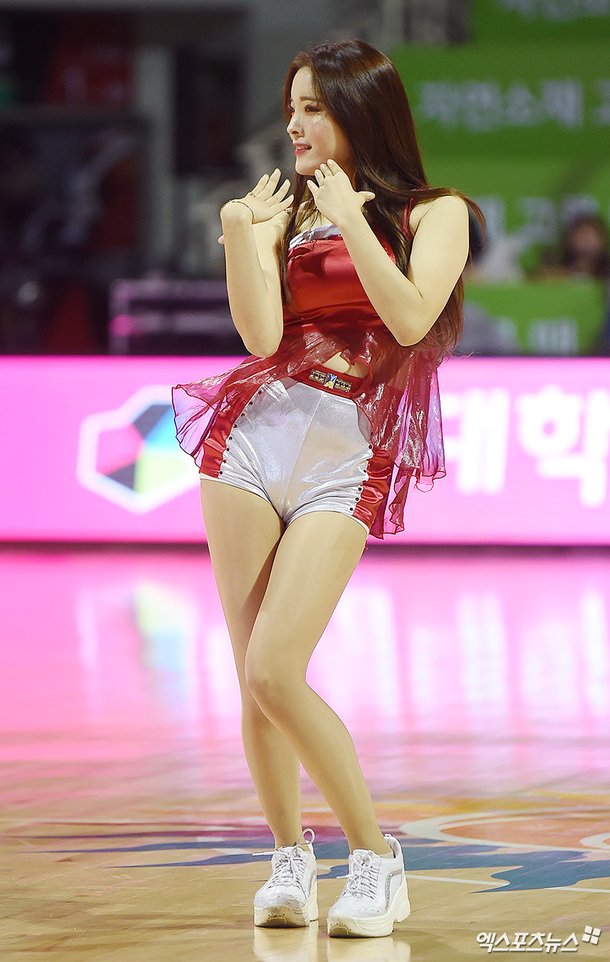 [엑's HD] KGC 치어리더 '깜찍하게' : 네이트 스포츠
