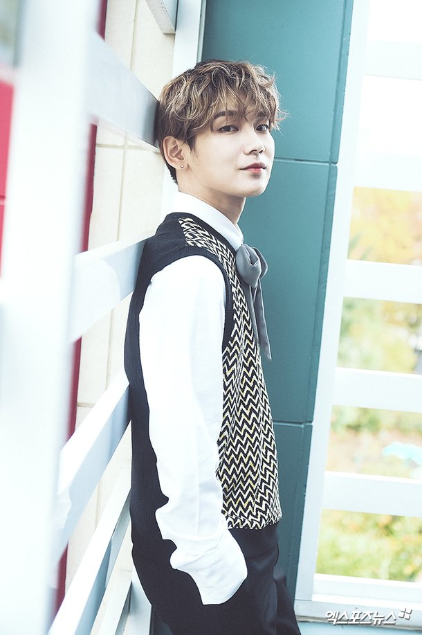 [엑's HD화보] JBJ95 켄타 '동화 찢고 막 나온 왕자님 비주얼' : 네이트 뉴스