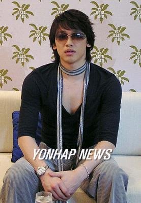 MTV ASIA AID서 비, 강한 인상 남겨 : 네이트 뉴스