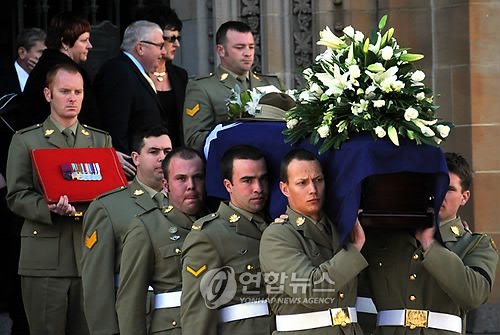 EDWARD TED KENNA FUNERAL MELBOURNE : 네이트 뉴스
