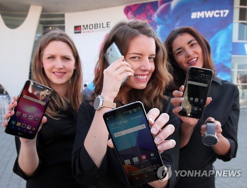 [리뷰] MWC서 만난 LG G6…AI 어시스턴트 써보니 [통통영상] : 네이트 뉴스